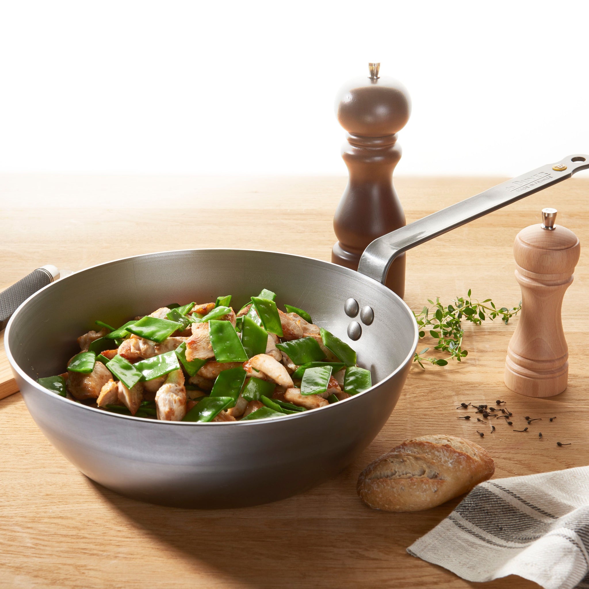 MINERAL B Carbon Steel Country Fry Pan | de Buyer USA